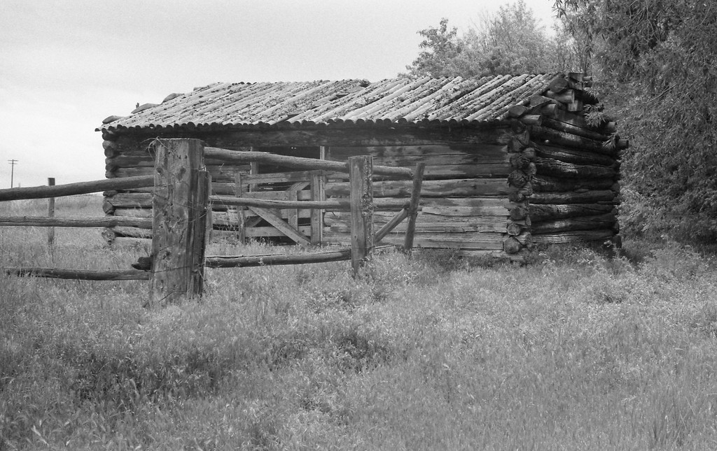 Haunted? Stricker Ranch – Hansen, Idaho – Utah Film Photography